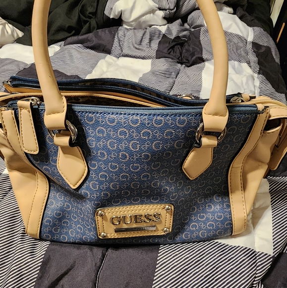 Guess | Bags | Guess Logo Handbag | Poshmark